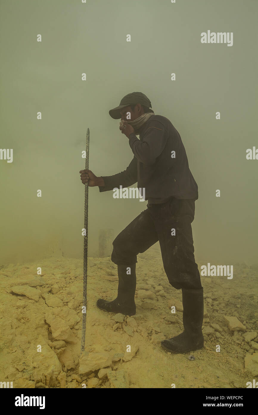 Dusty face hi-res stock photography and images - Alamy