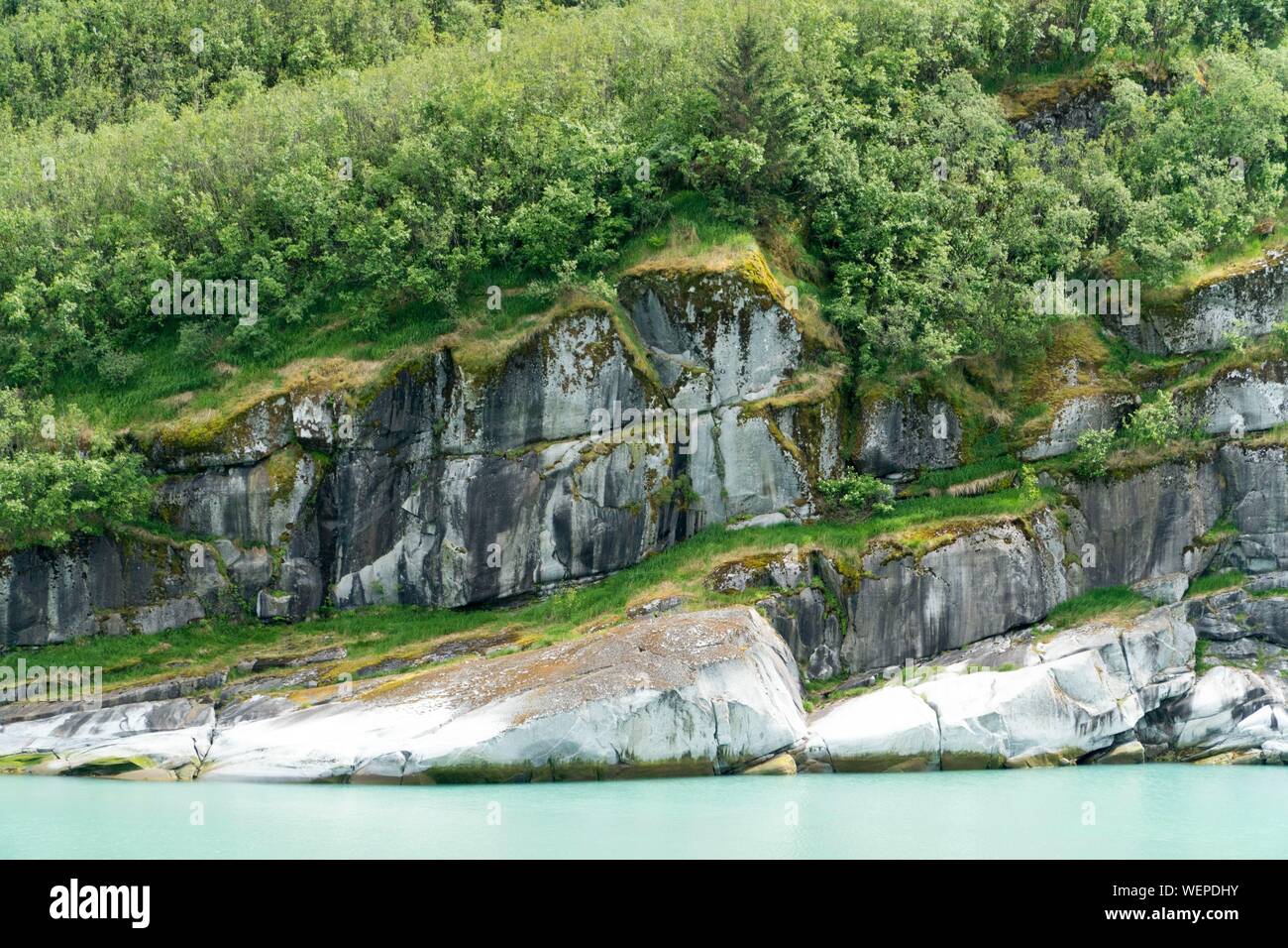 Cliff view of waterfall hi-res stock photography and images - Alamy