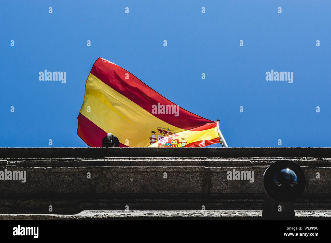 Spain flag blue sky hi-res stock photography and images - Alamy
