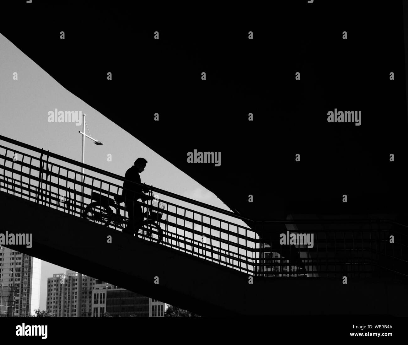 Man woman silhouette low angle hi-res stock photography and images - Alamy