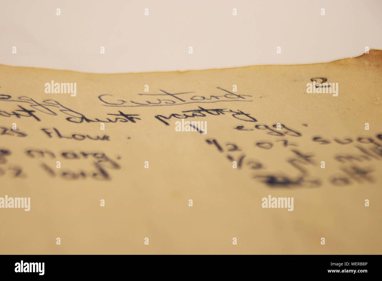 Handwriting paper hi-res stock photography and images - Alamy