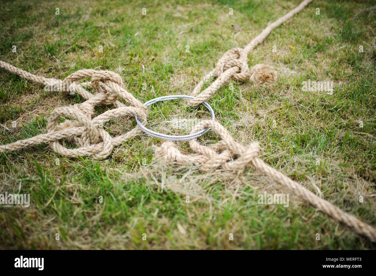 Rope rope ring hi-res stock photography and images - Alamy