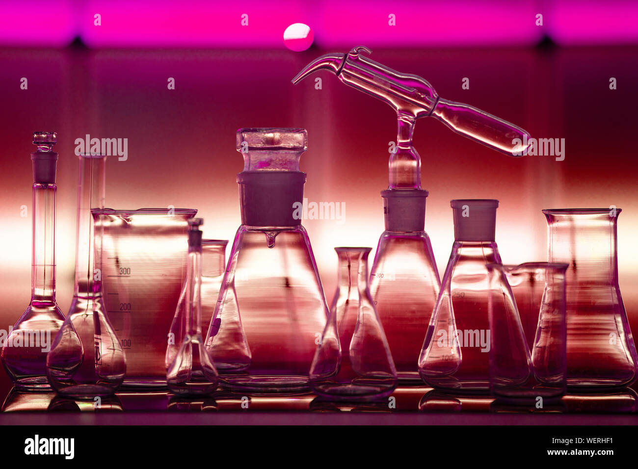 Empty laboratory glassware hi-res stock photography and images - Alamy