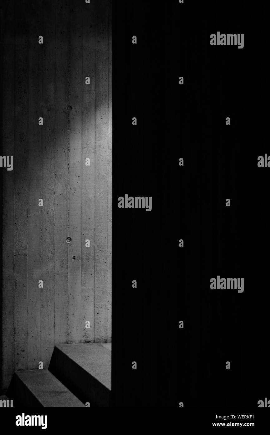 Darkness falling hi-res stock photography and images - Alamy