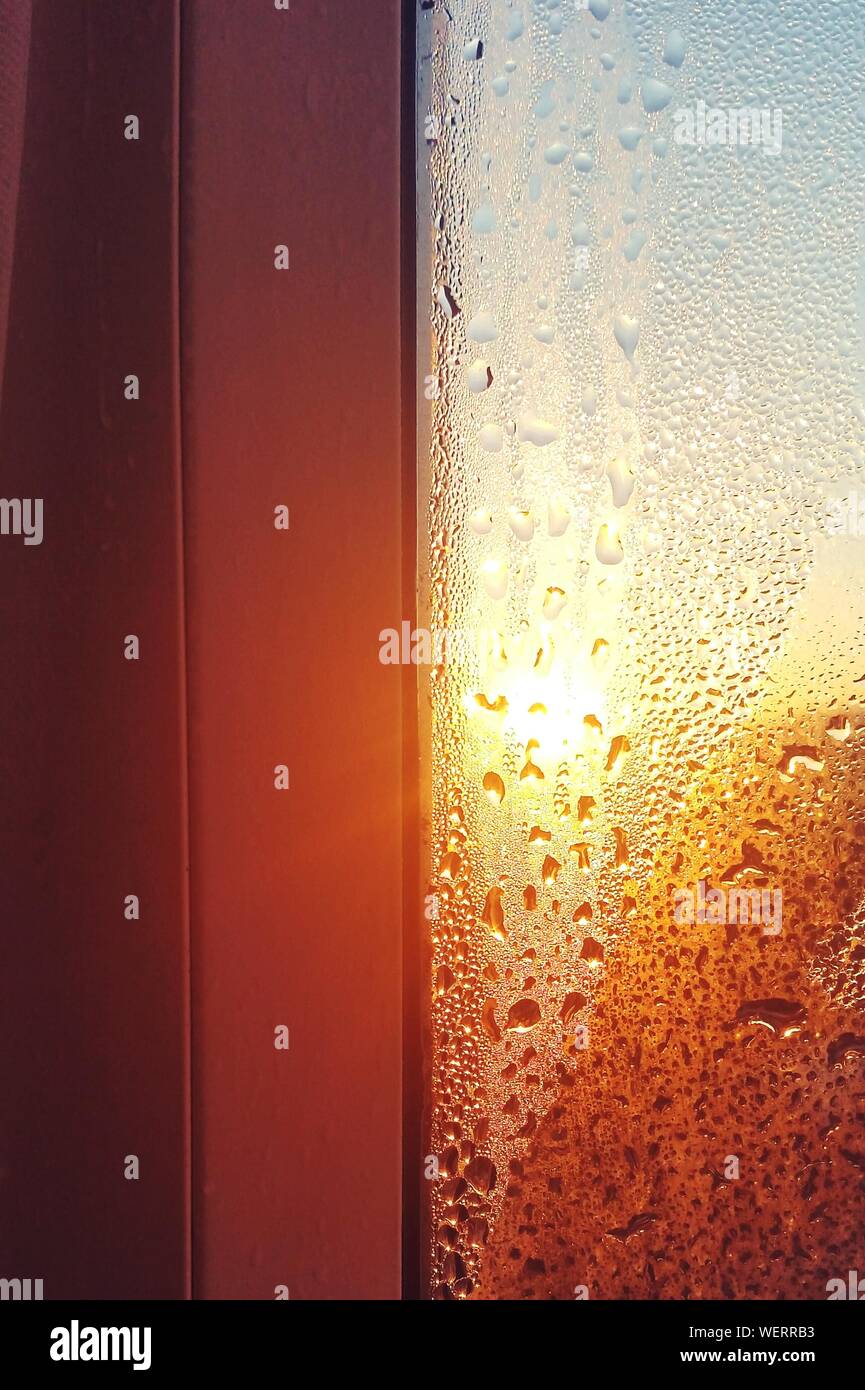 Condensed glass window close up hi-res stock photography and images - Alamy