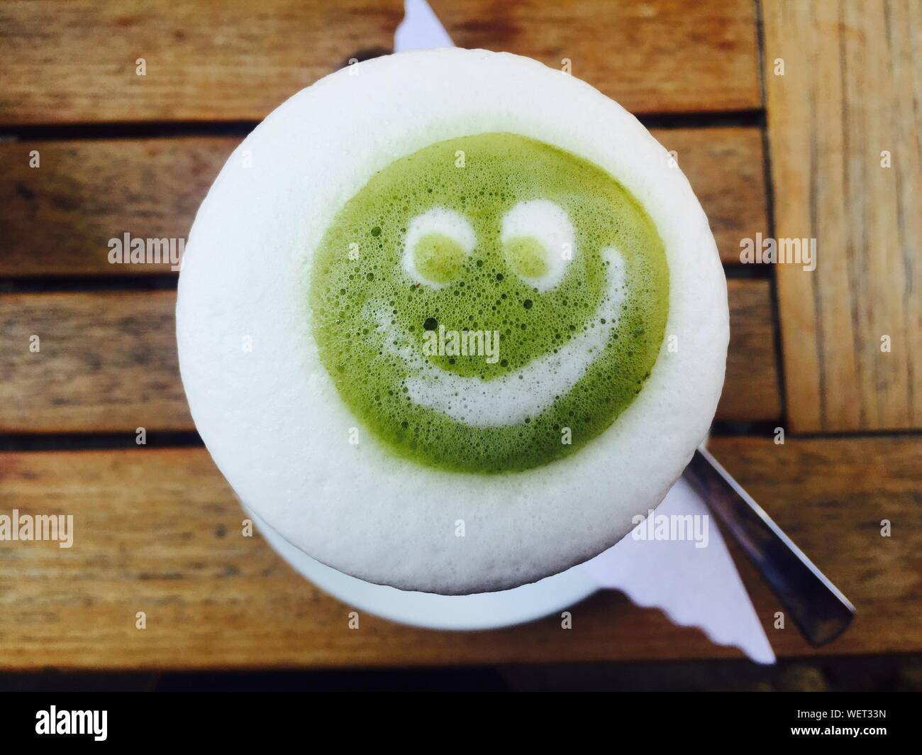 Latte cup smiley hi-res stock photography and images - Alamy