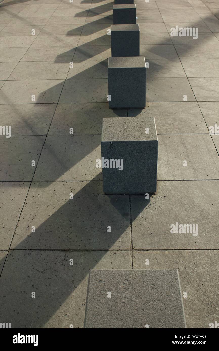 Concrete paving blocks hi-res stock photography and images - Alamy