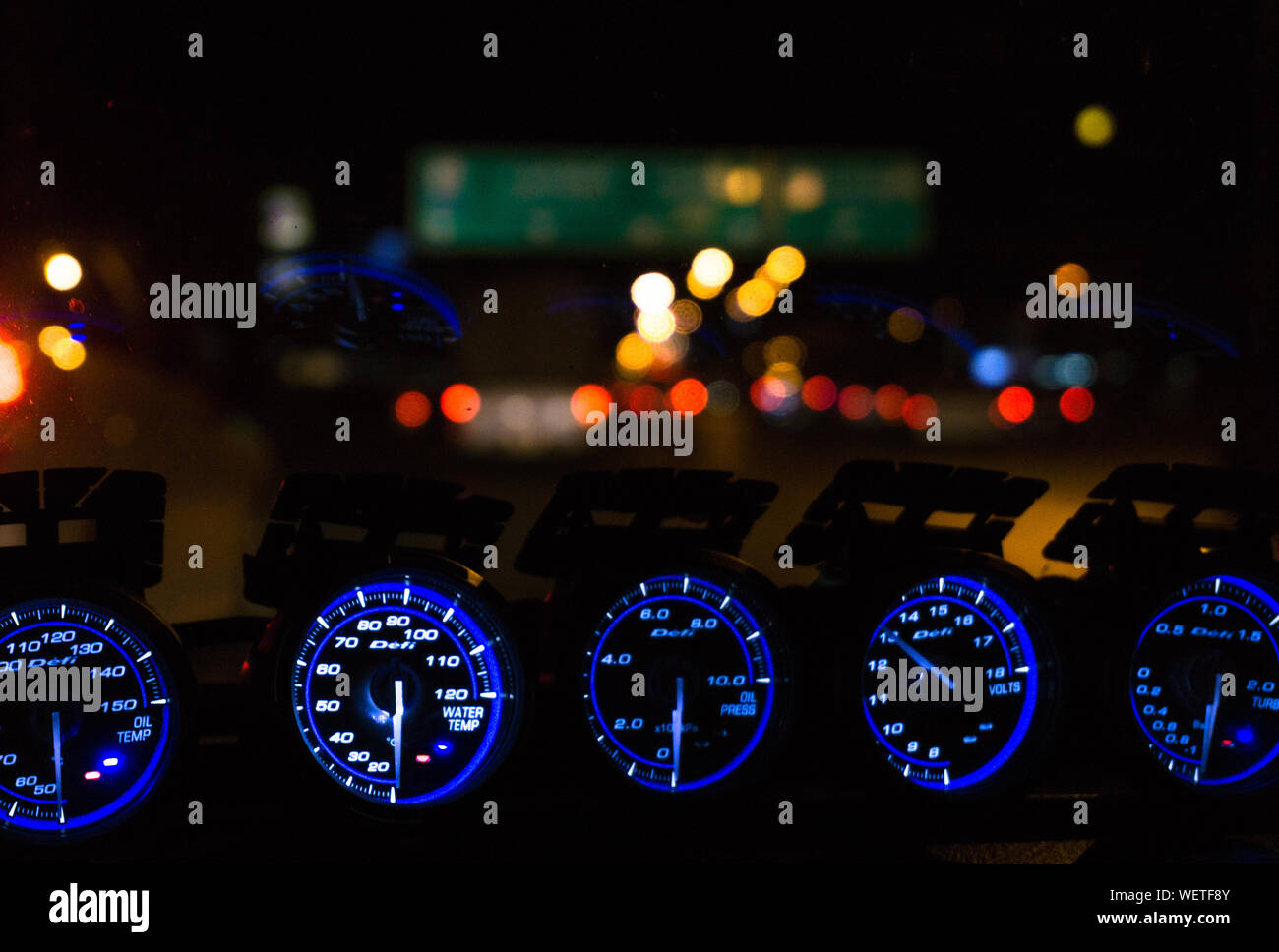 Night vehicle hi-res stock photography and images - Alamy