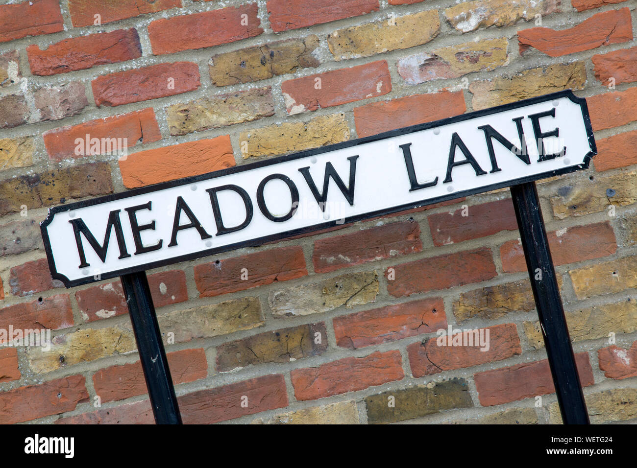 Meadow lane street sign hi-res stock photography and images - Alamy