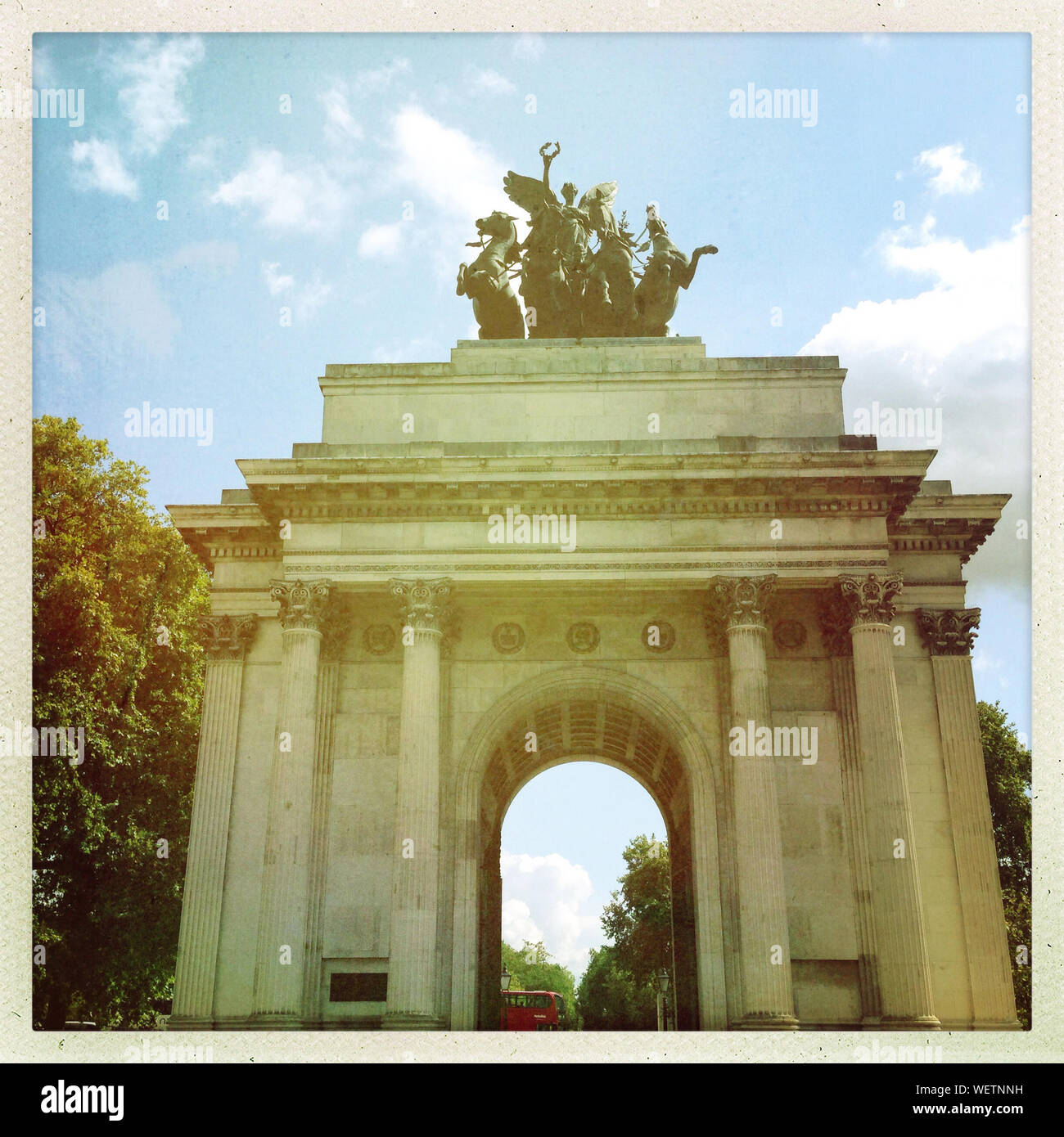 Wellington arch angle hi-res stock photography and images - Alamy