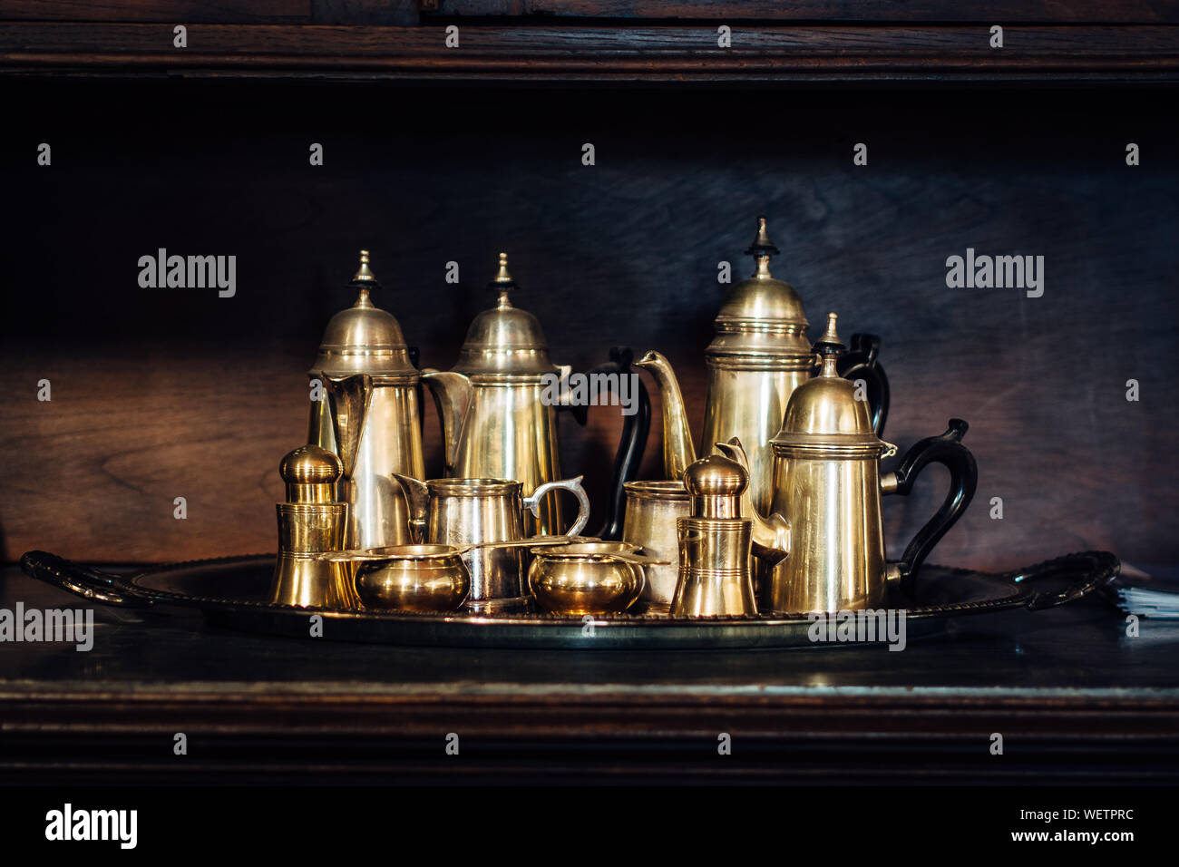 Old fashioned tea hi-res stock photography and images - Alamy