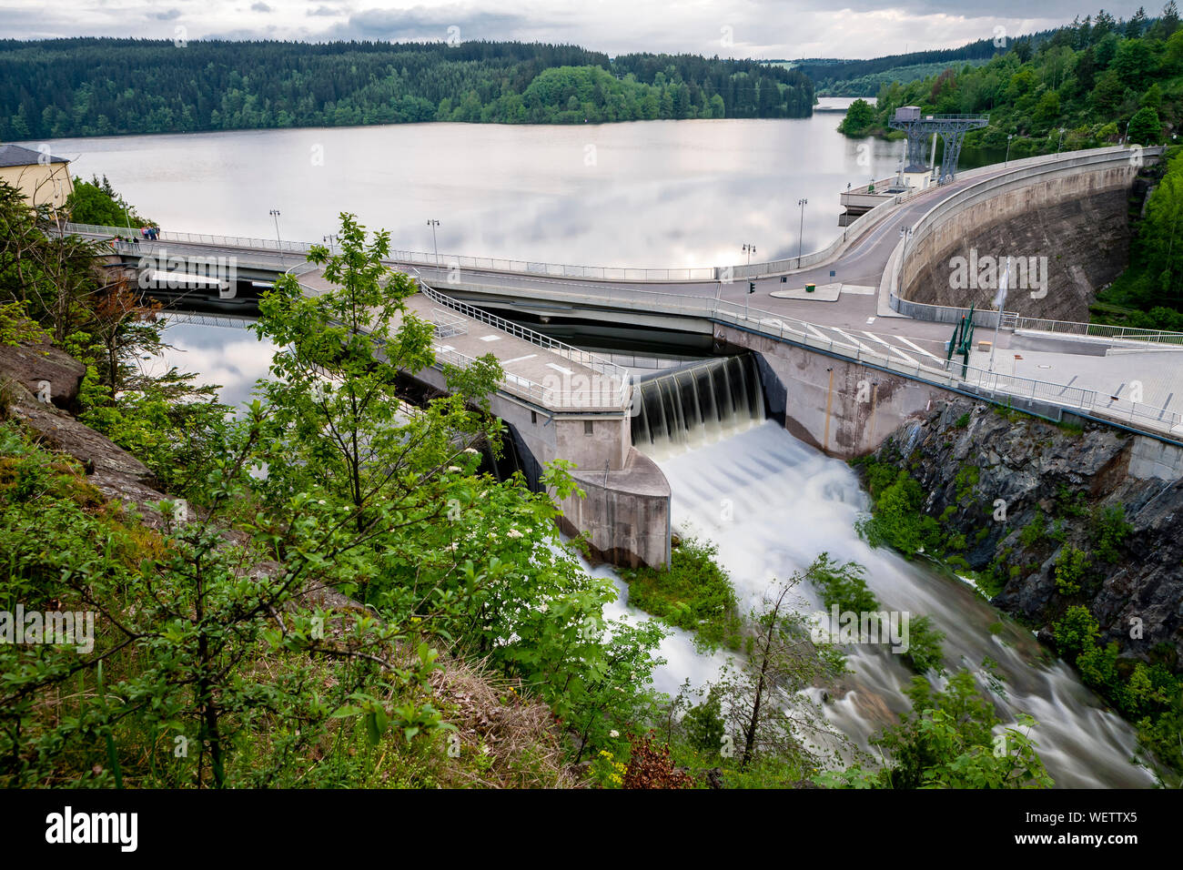 lead hole Dam is a congrete dam across the lead mountains and saale ...