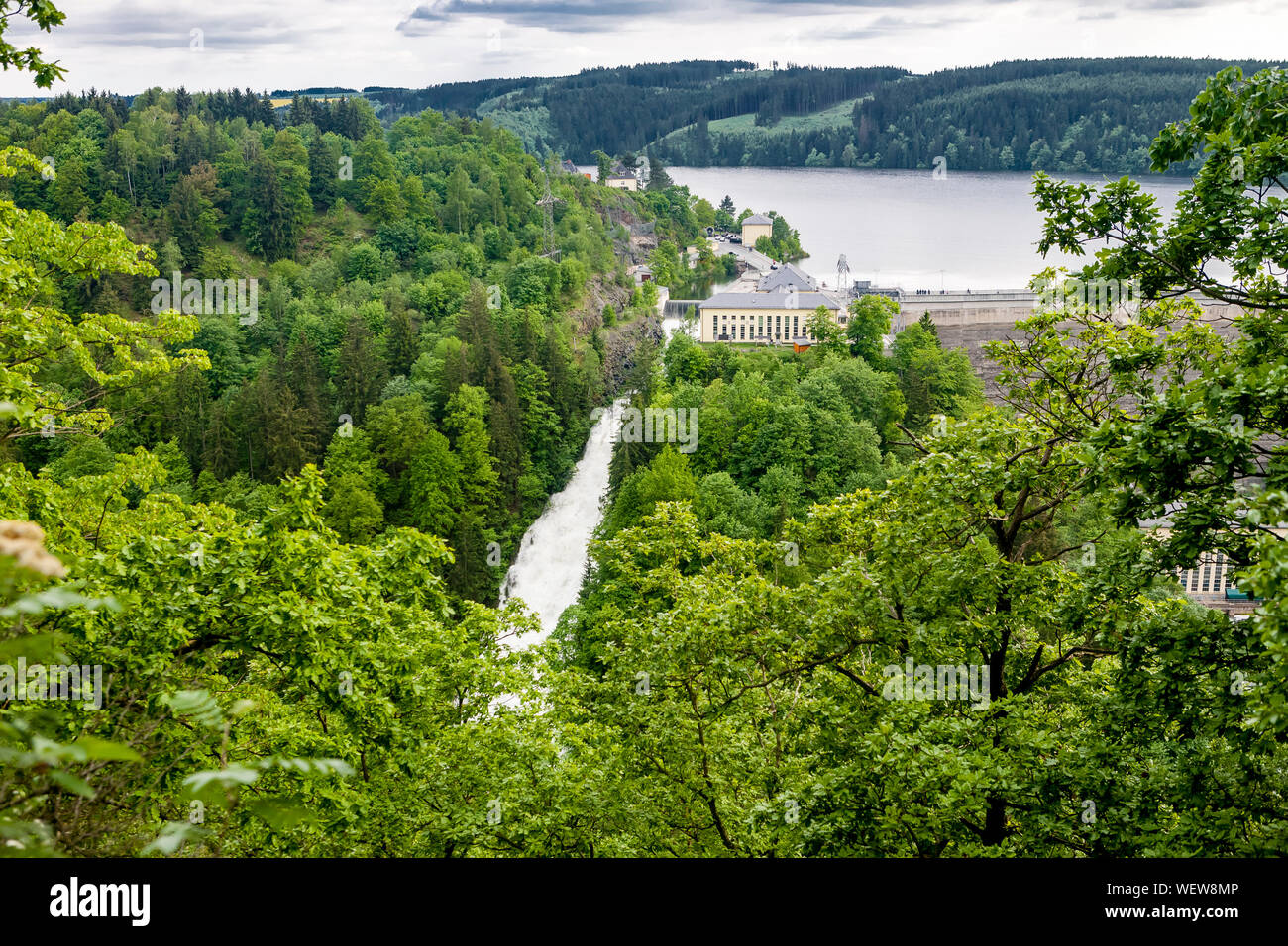 lead hole Dam is a congrete dam across the lead mountains and saale ...