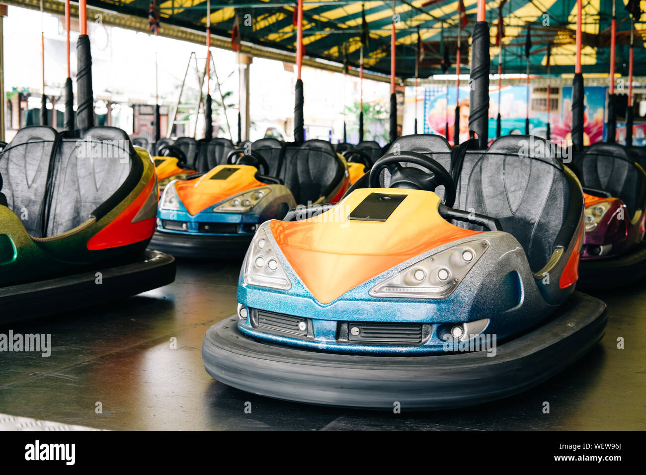 Bumper Cars Amusement Park High Resolution Stock Photography and Images ...
