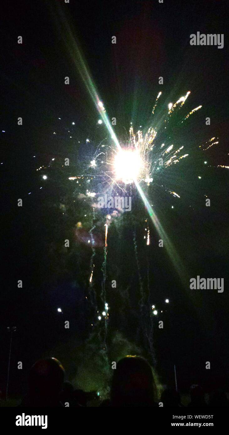 Fireworks display in the sky hi-res stock photography and images - Alamy