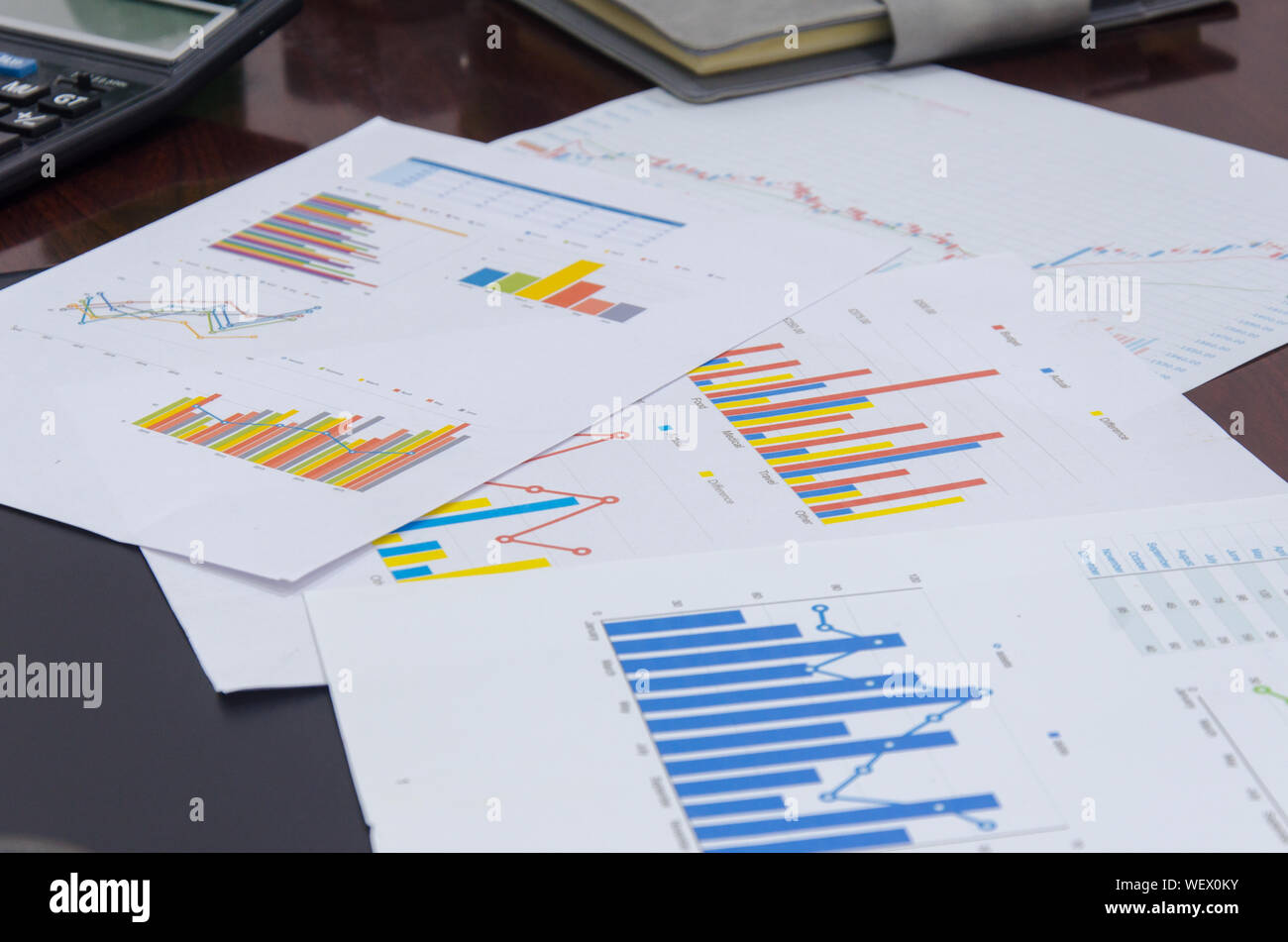 Chart papers hi-res stock photography and images - Alamy
