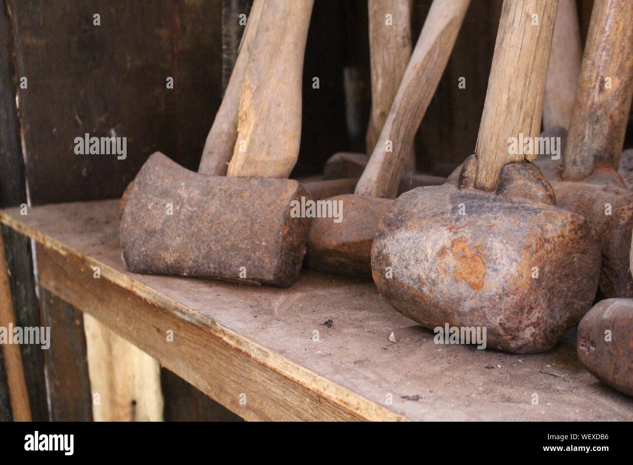 Salvage tools hi-res stock photography and images - Alamy