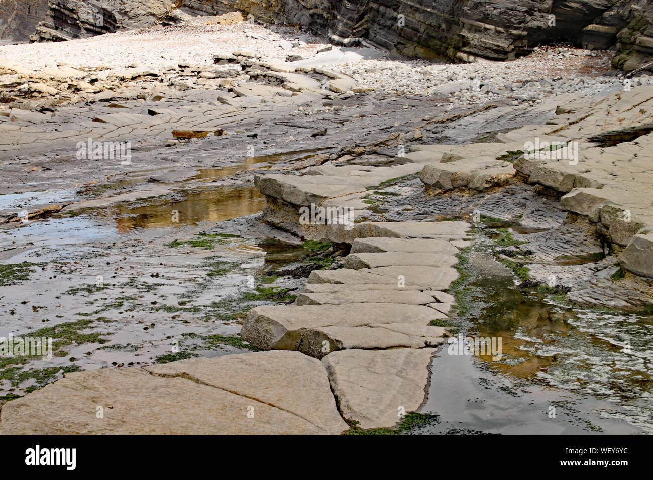 Pebbles rocks crack geology hi-res stock photography and images - Alamy