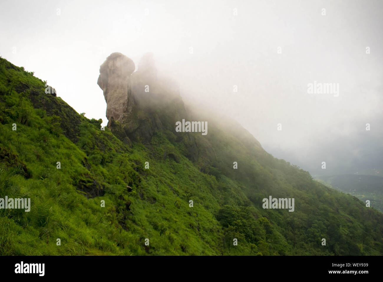 Western ghats range of mountains hi-res stock photography and images ...