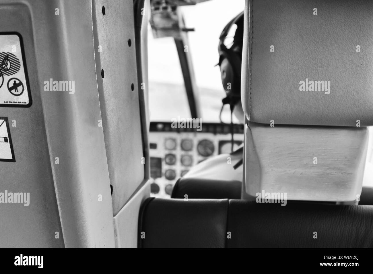 Interior of flying helicopter hi-res stock photography and images - Alamy