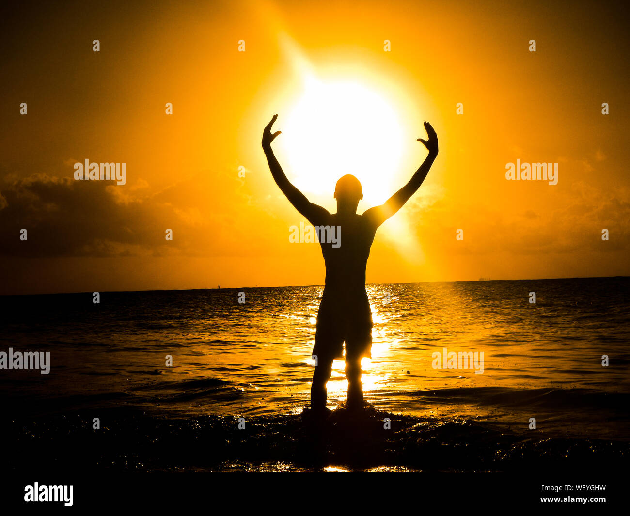 Raised sun hi-res stock photography and images - Alamy