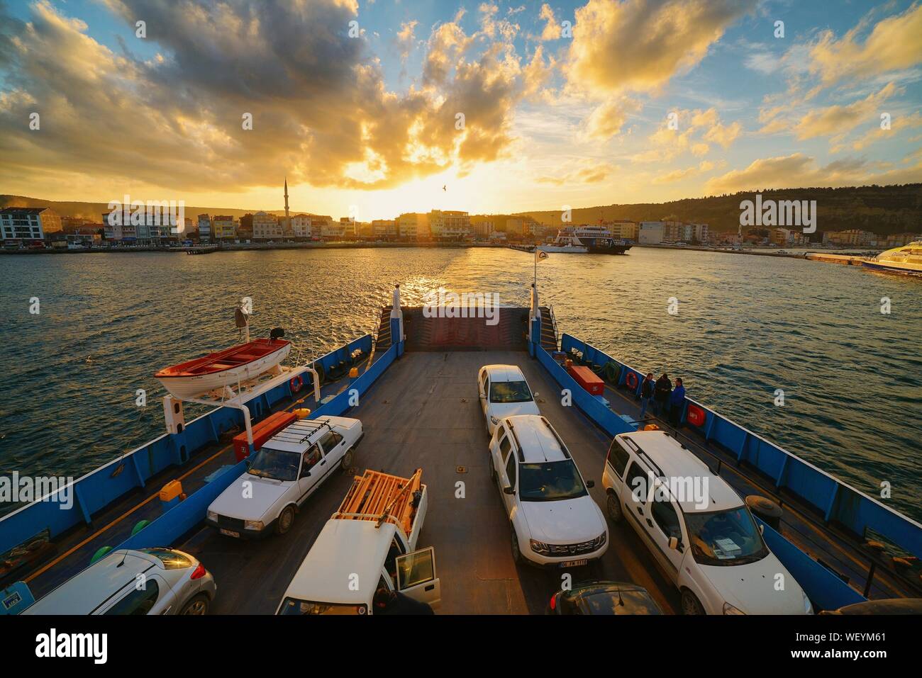 Ship Carrying Cars High Resolution Stock Photography and Images - Alamy