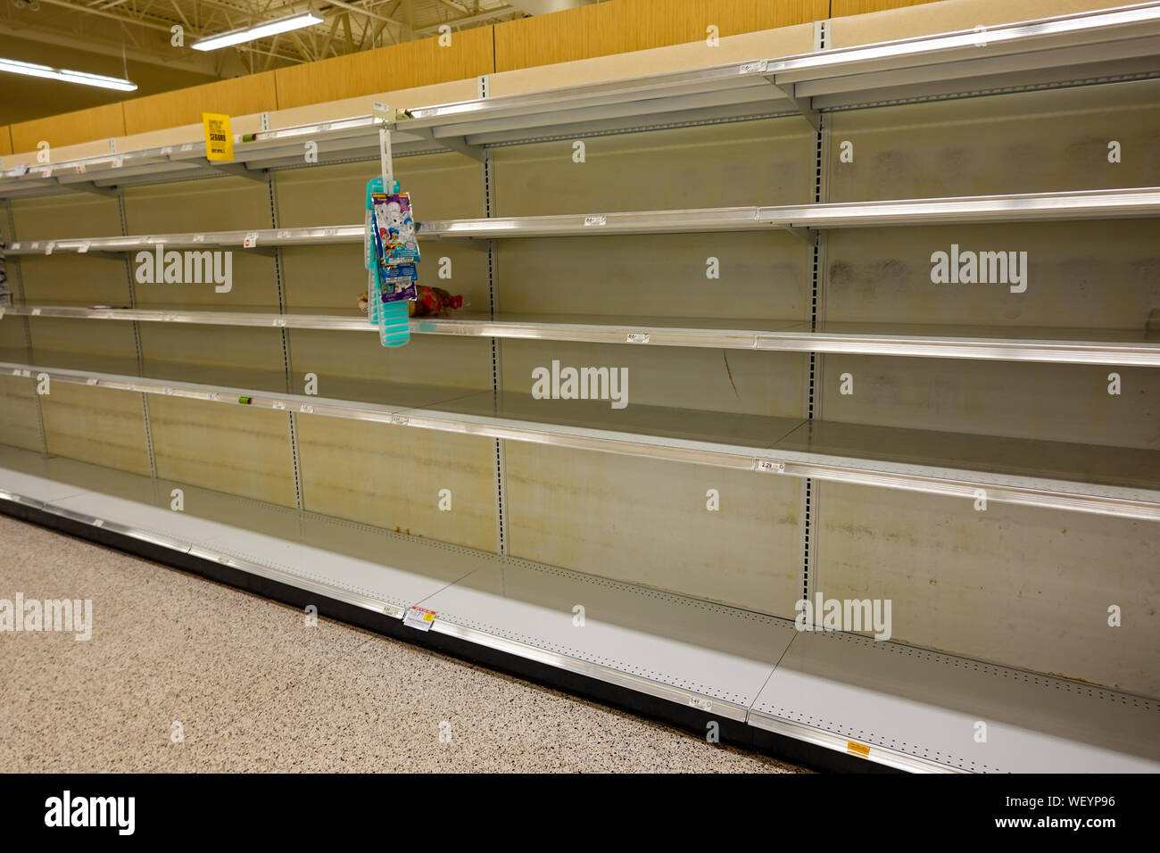 Bottled water disaster hi-res stock photography and images - Alamy