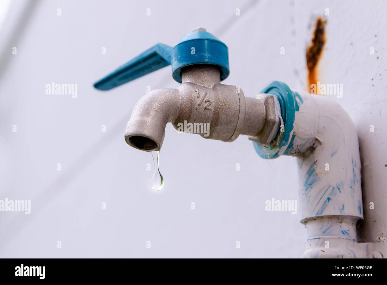 Close up dripping tap hi-res stock photography and images - Alamy