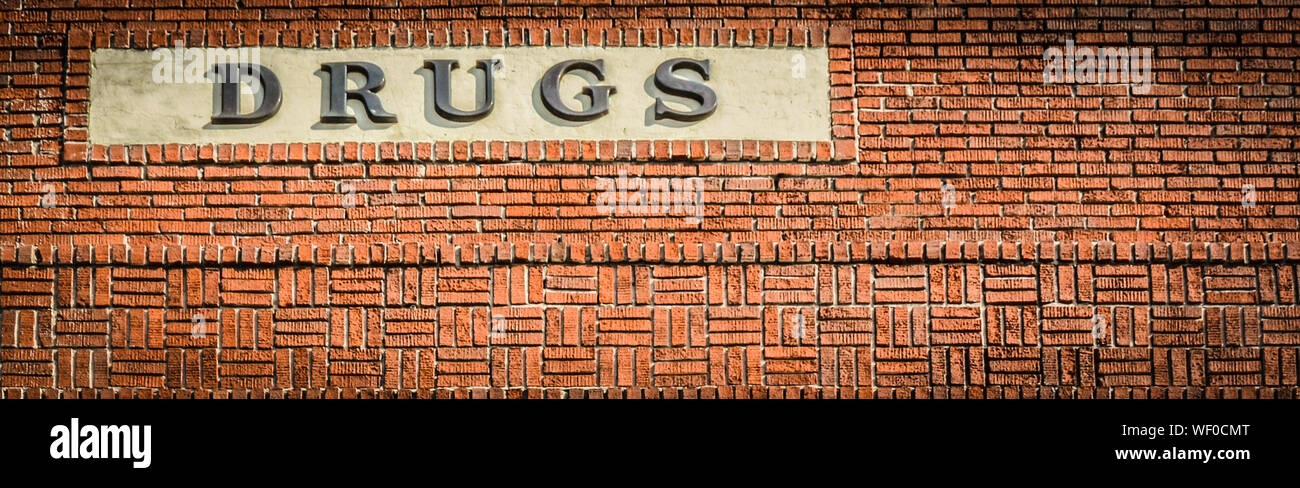 Old drug store hi-res stock photography and images - Alamy