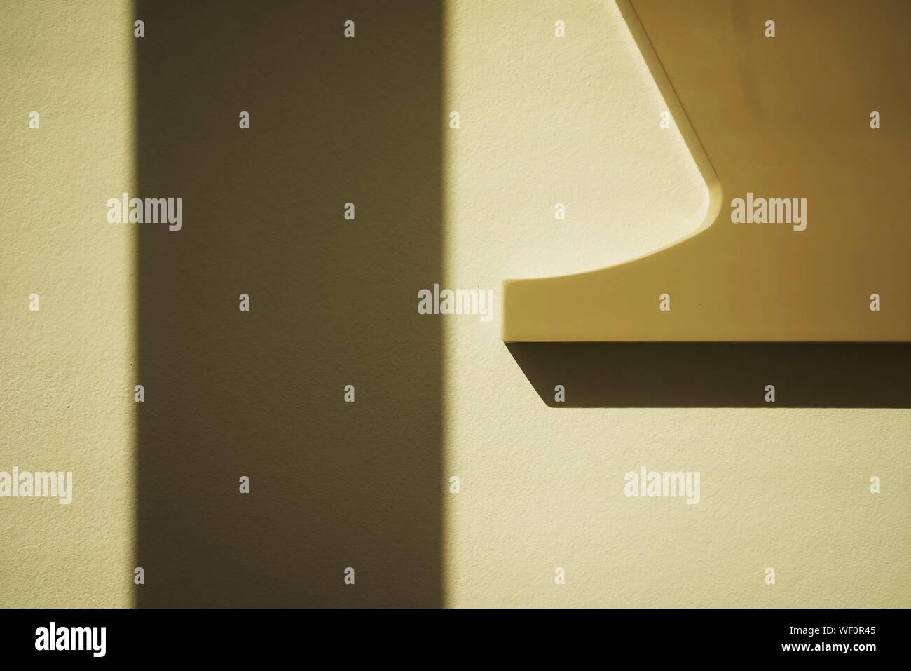 Letter mail slot hi-res stock photography and images - Alamy