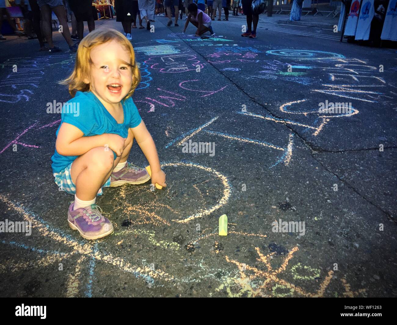 Cheerful drawing hi-res stock photography and images - Alamy
