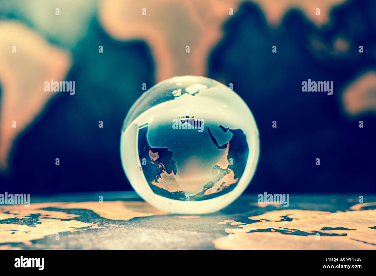 Crystal ball world map hi-res stock photography and images - Alamy