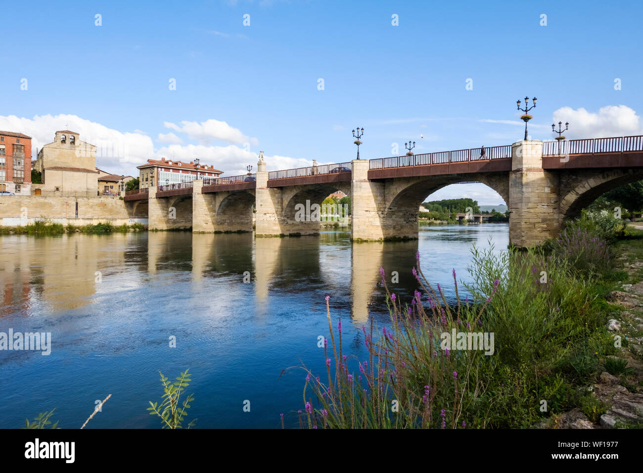 Historic Bridge of Carlos III over the River Ebro in Miranda del Ebro ...