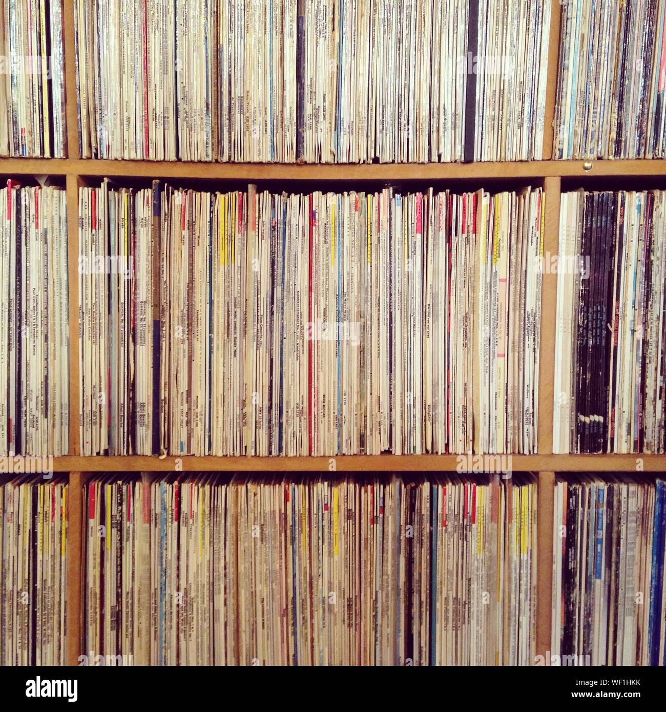Files shelves hi-res stock photography and images - Alamy