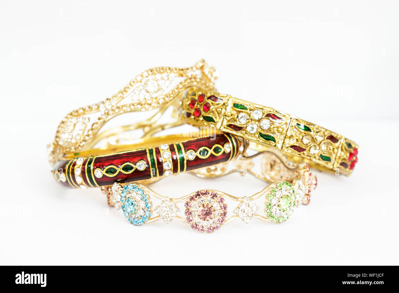 Bangles hi-res stock photography and images - Alamy