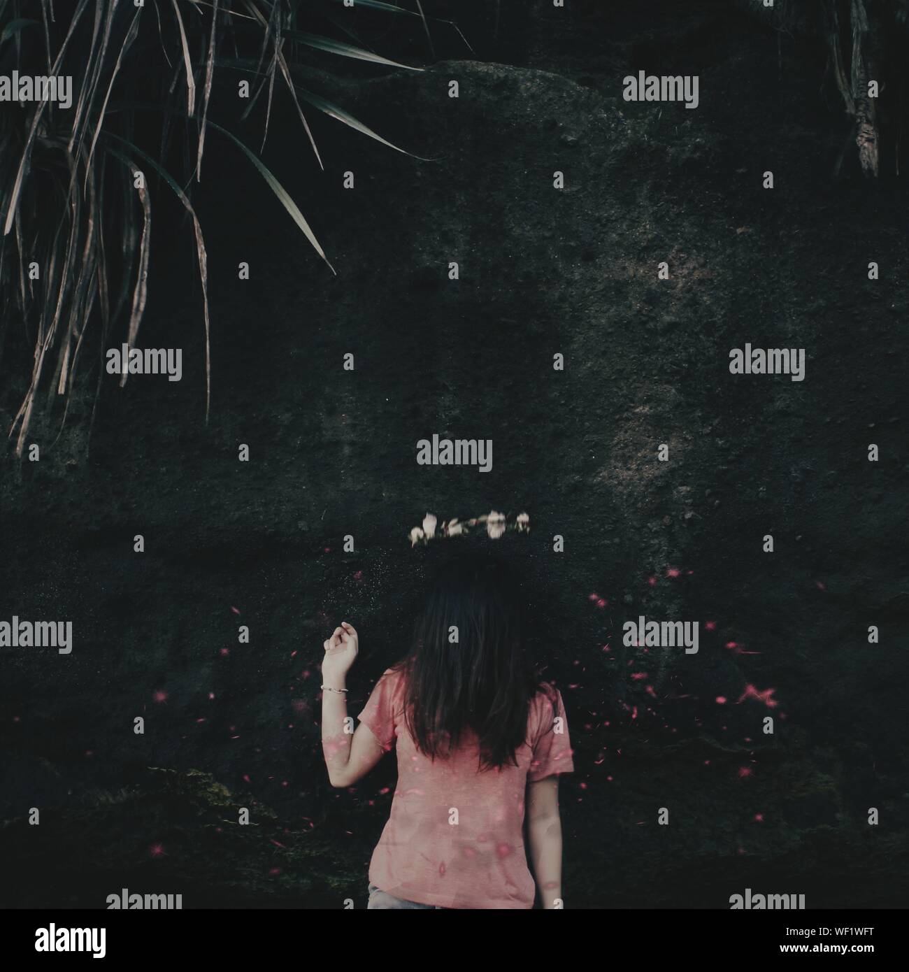 Woman face obscured hi-res stock photography and images - Alamy