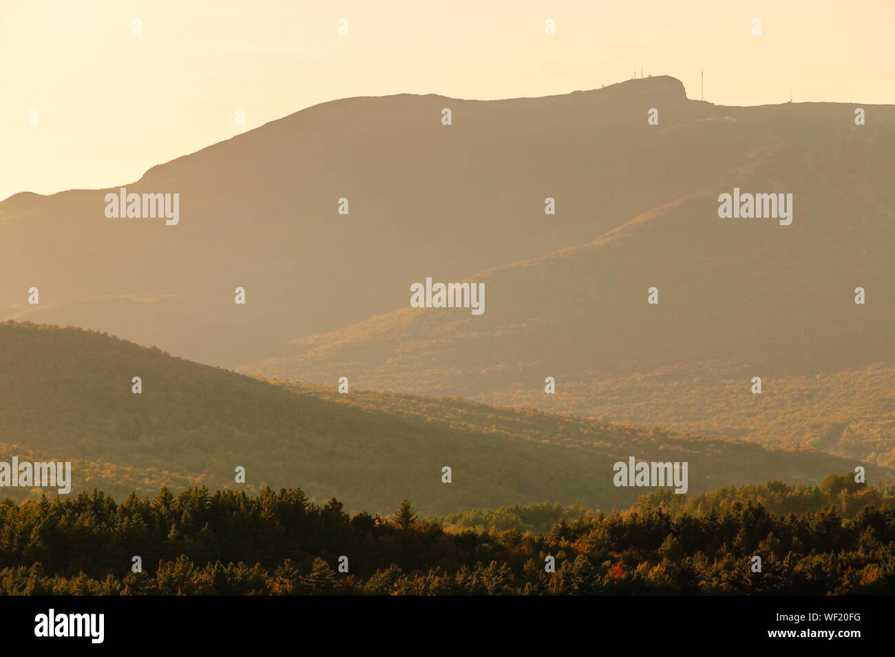 Autumn shot looking across the valley to Mt. Mansfield in the scenic ...