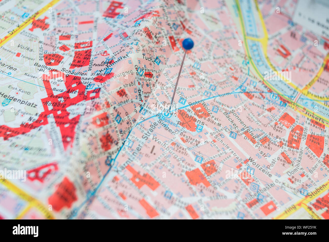 Straight map hi-res stock photography and images - Alamy