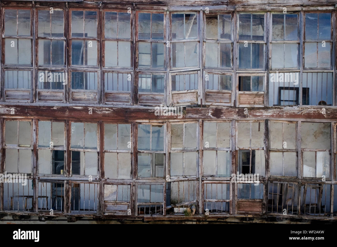 Poor restoration hi-res stock photography and images - Alamy