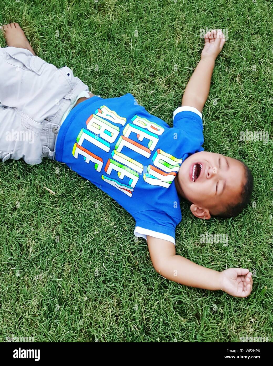 One back view crying hi-res stock photography and images - Alamy