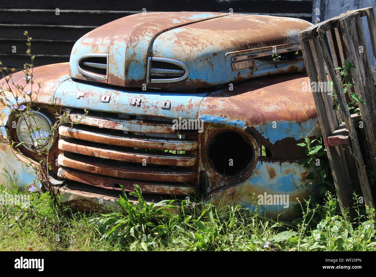Ford pickup truck farm hi-res stock photography and images - Alamy