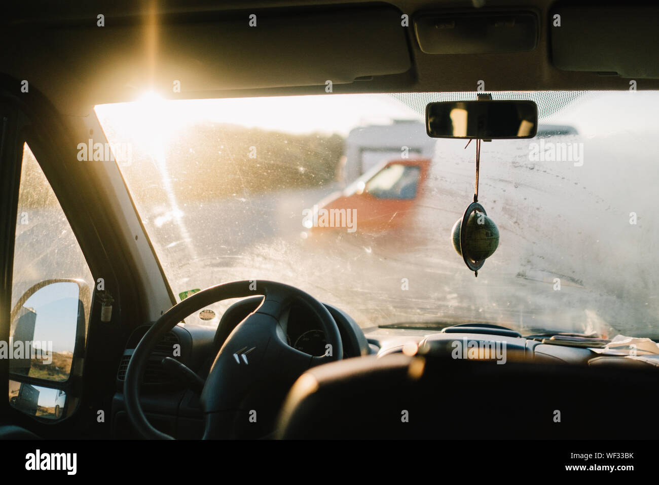 Frosted vehicle hi-res stock photography and images - Alamy
