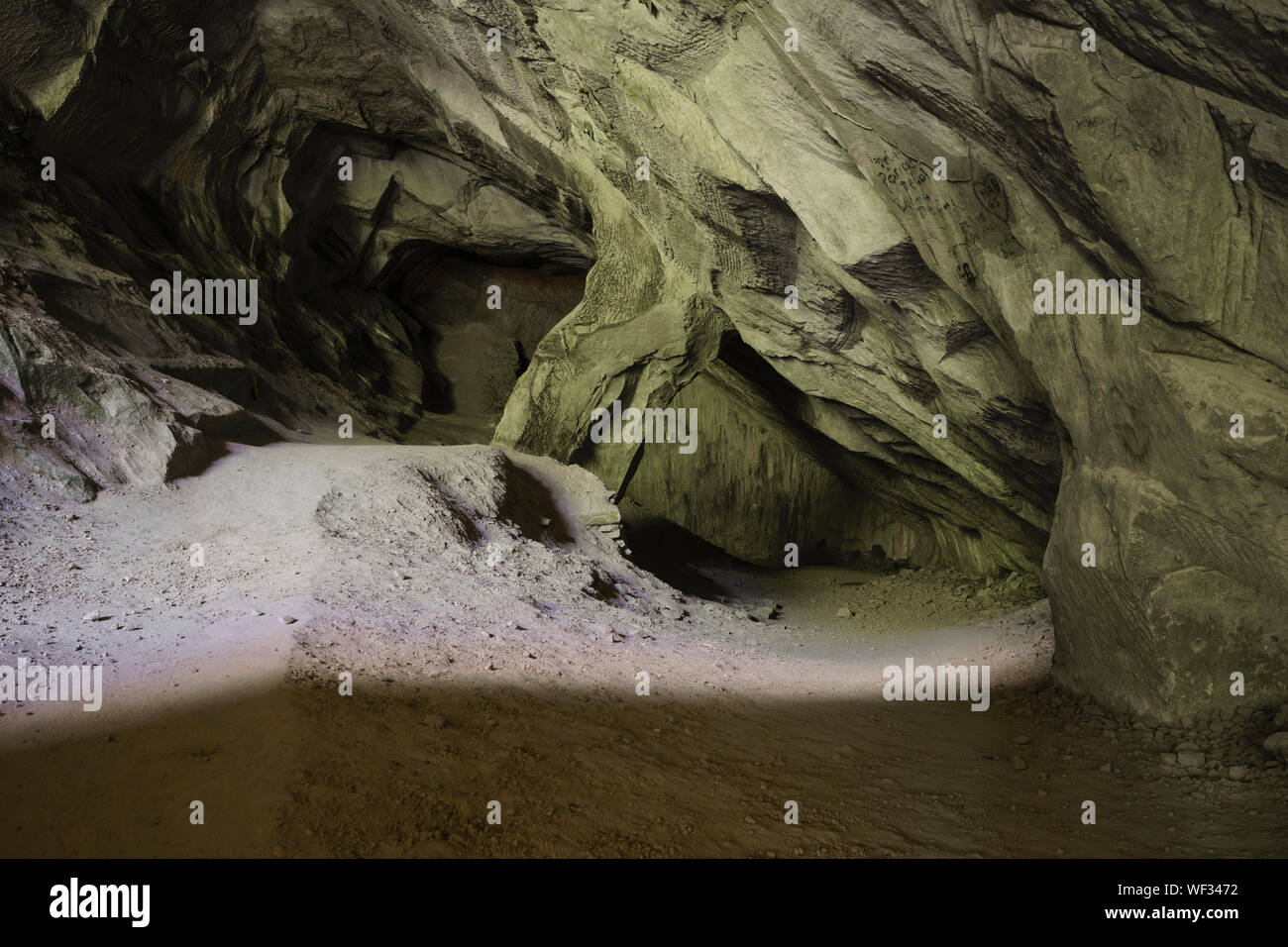 Grotte cave hi-res stock photography and images - Alamy