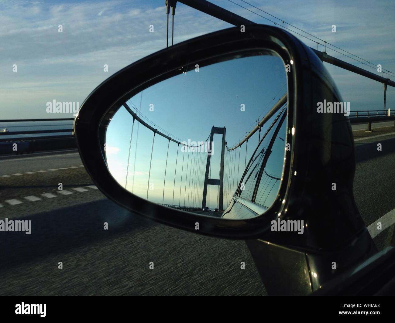 Great fixed link belt hi-res stock photography and images - Alamy