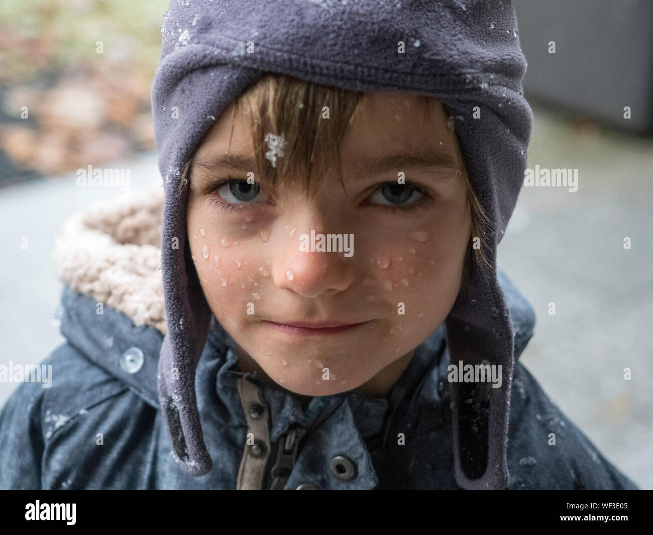 Wet face hi-res stock photography and images - Alamy