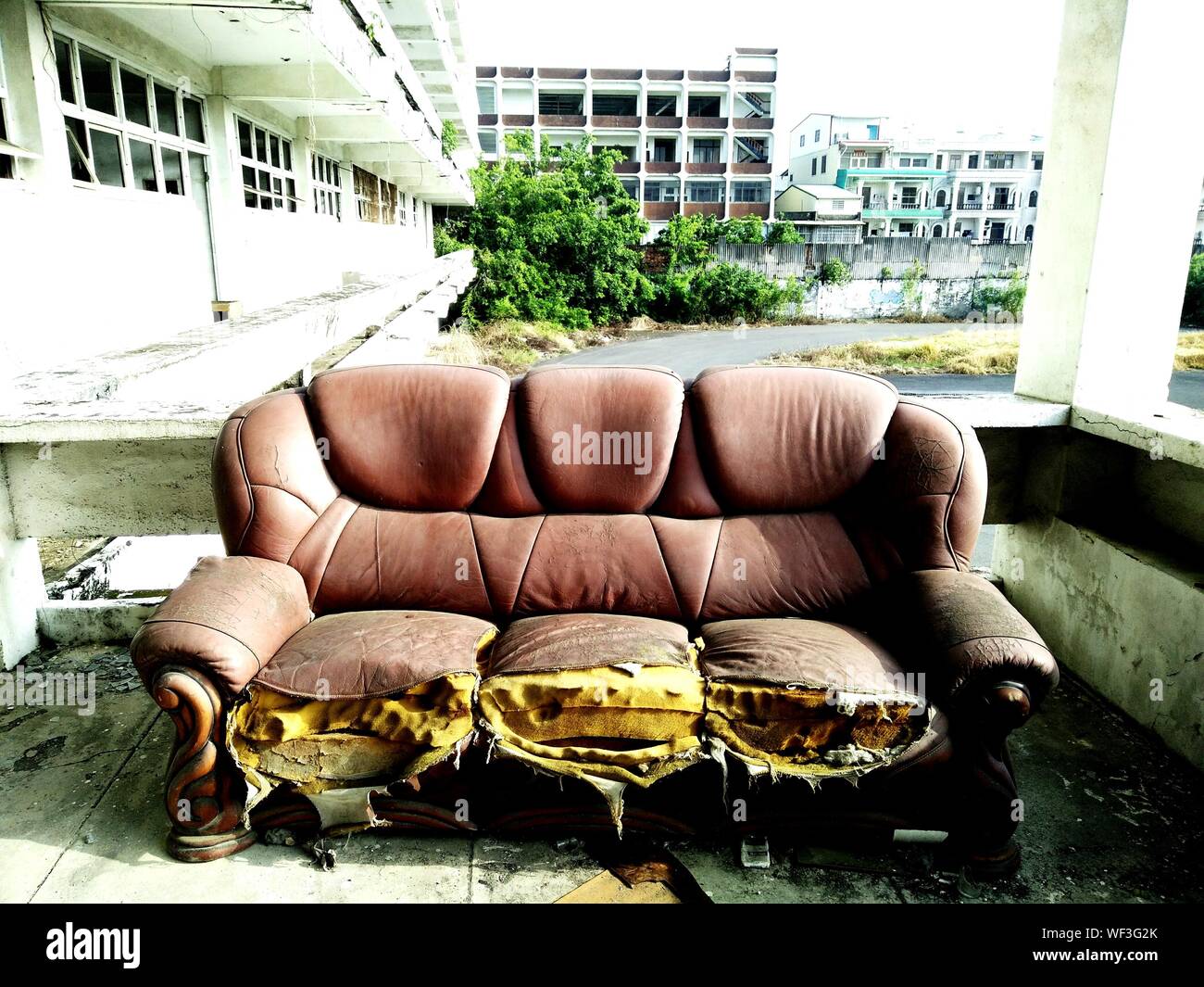 Ruined furniture hi-res stock photography and images - Alamy