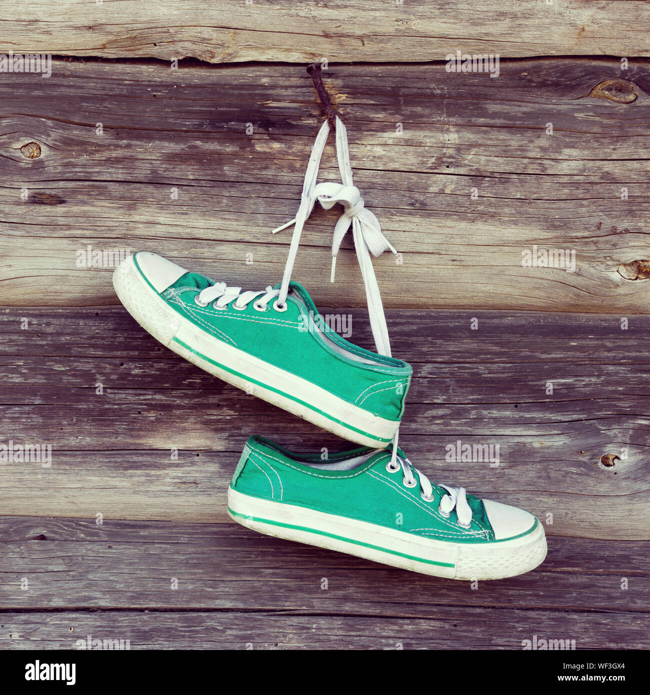 Hanging canvas hi-res stock photography and images - Alamy