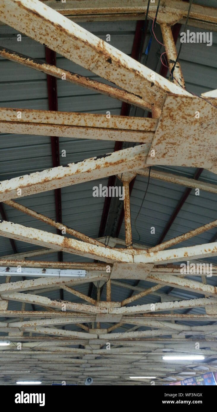 Rusty ceiling hi-res stock photography and images - Alamy