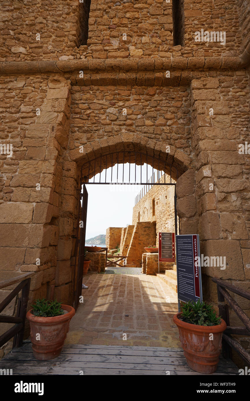 Castella hi-res stock photography and images - Alamy