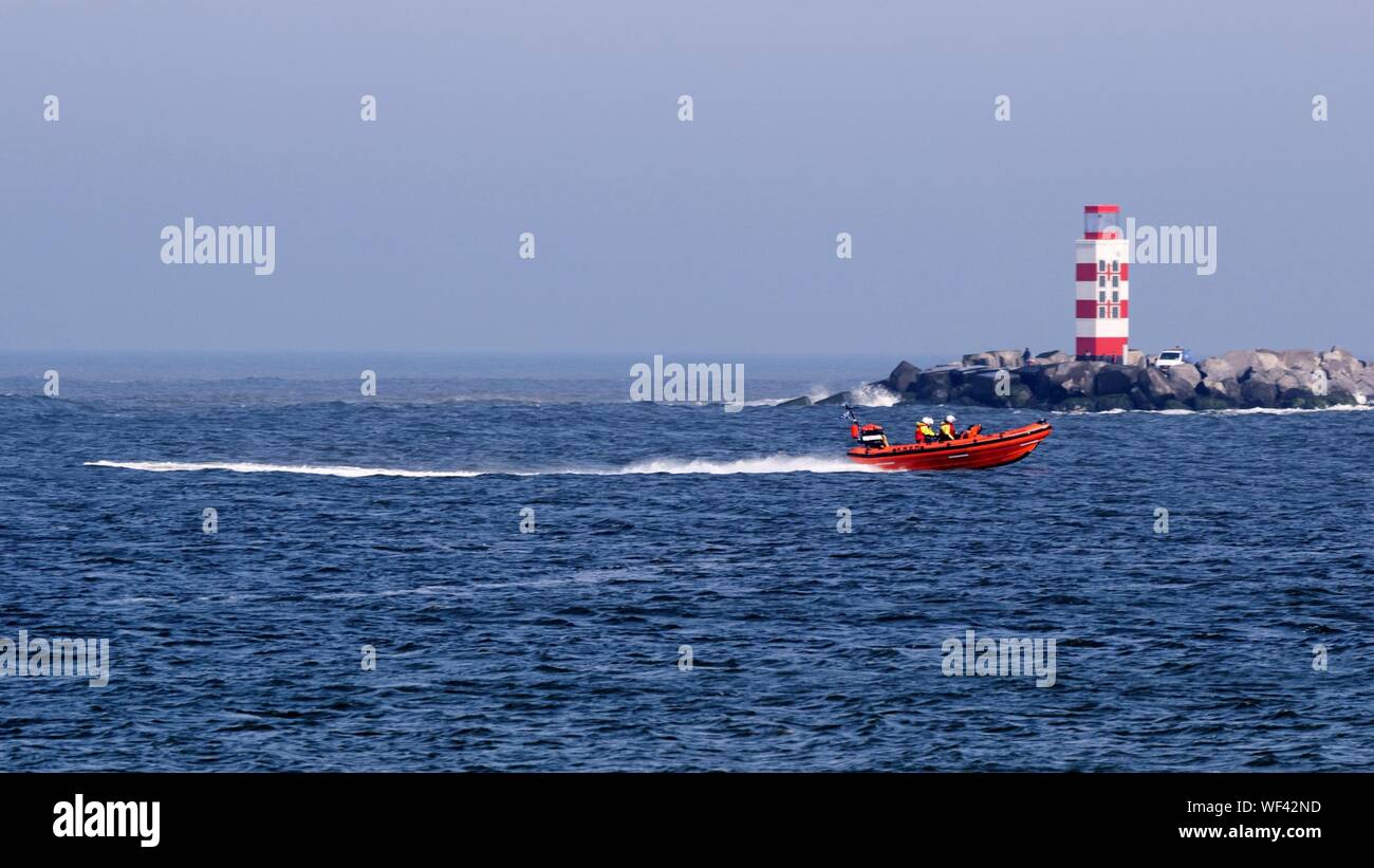 Lighthouse built on rocks hi-res stock photography and images - Alamy